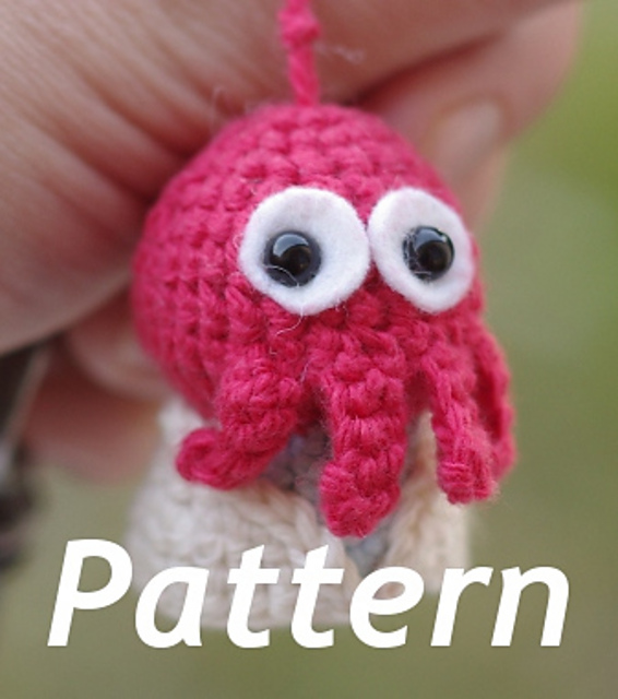 Ravelry: Zoidberg Keychain pattern by Justine