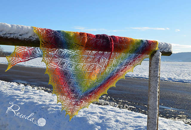 Ravelry: Rewda's Quiet Evening Shawl