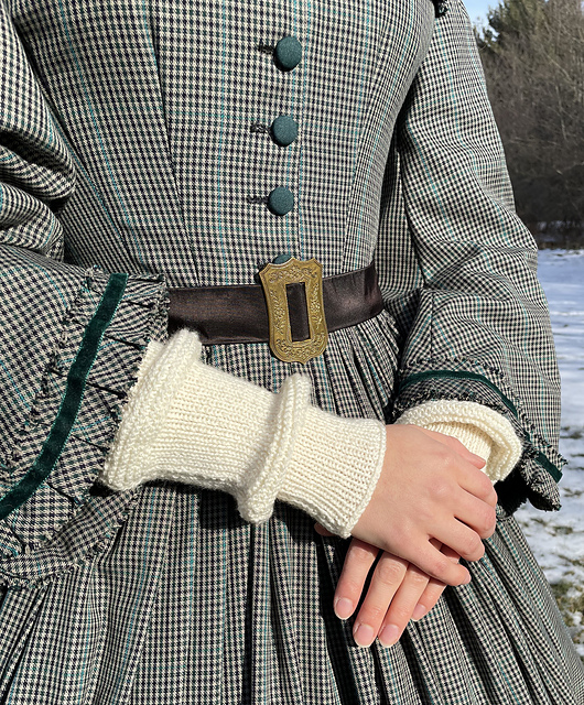 Ravelry: Petersons 1859 Undersleeves pattern by Jamie Quick & Brandy ...