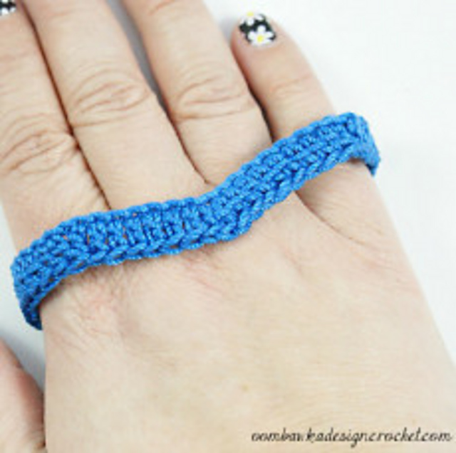 Ravelry: Simply Easy Chevron Bracelet pattern by Rhondda Mol (Oombawka ...