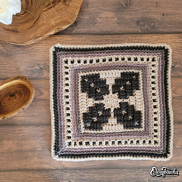 Ravelry: Expectation Granny Square pattern by Rhondda Mol (Oombawka Design)
