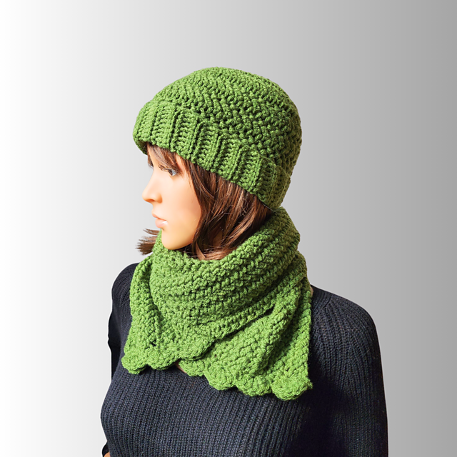 Ravelry: Herringbone Double Hat pattern by Rhondda Mol (Oombawka Design)