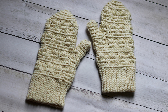 Ravelry: Drew Mittens pattern by Rich Textures Crochet
