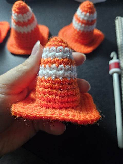Ravelry: Mini Pylon pattern by Madelyn Fraser