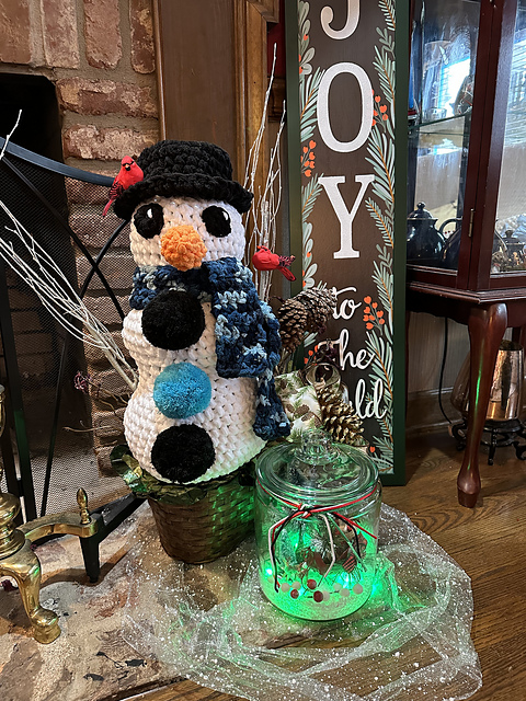 Ravelry: Jolly Snowman pattern by Rilla Edwards