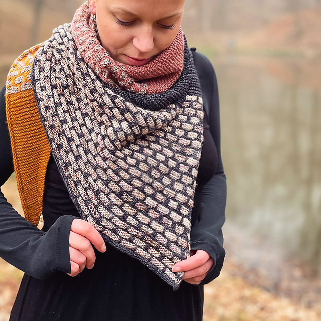 Ravelry: Bricky Shawl pattern by Rina Lehmann