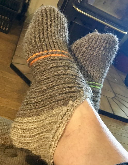 Ravelry: Rlupoli's Wrap and Button Adult Booties
