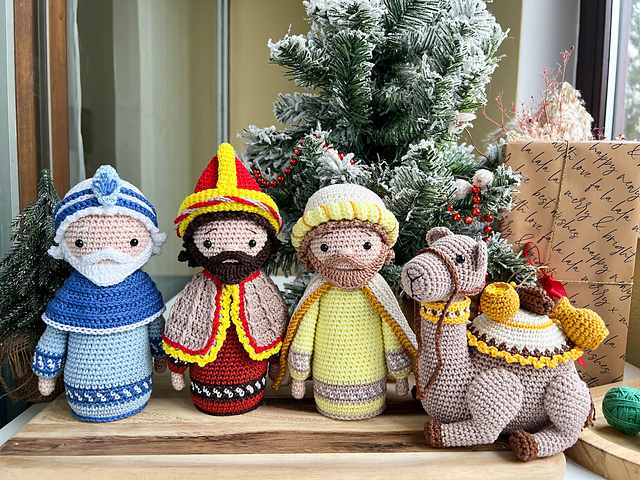 Ravelry: Three Wise Men and Camel pattern by Natalia Ruzanova