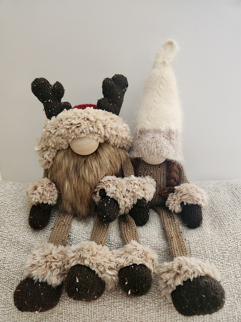 Ravelry: Mooseltoe Gnomes pattern by Robyn Fiori