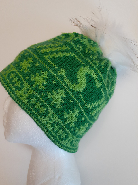 Ravelry: Saskatchewan Roughrider Toque pattern by Robyn Fiori