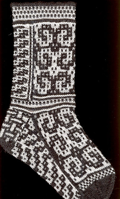 Ravelry: Curlicue pattern by Robyn Gallimore