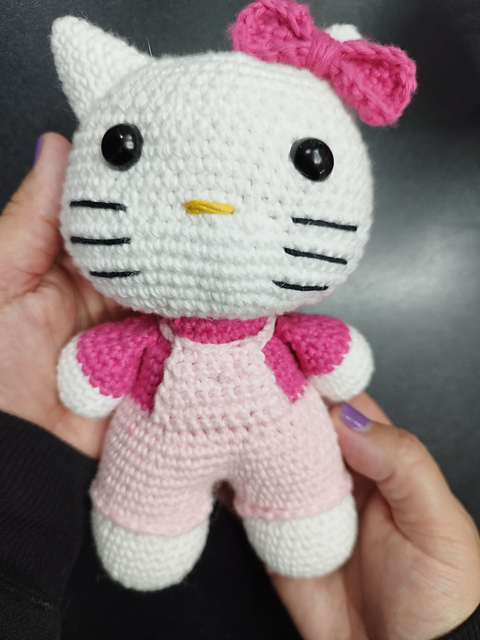 Ravelry: Hello Kitty Amigurumi pattern by Romina Criado