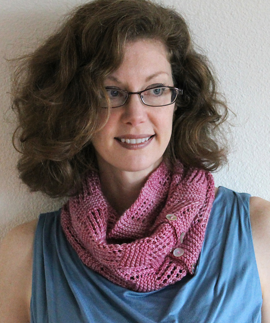 Ravelry: Tsuwano pattern by Sarah Barbour