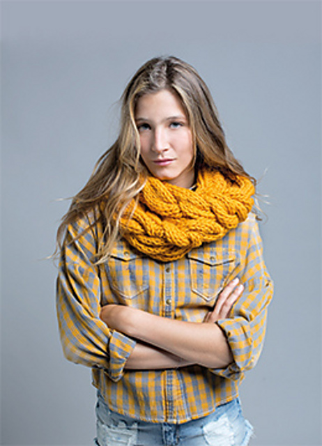 Ravelry Bulky Light Cowl Pattern By Rosarios 4