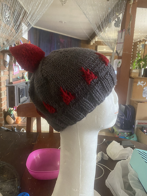 Ravelry: Hotter Head Hat pattern by Rose Glavas