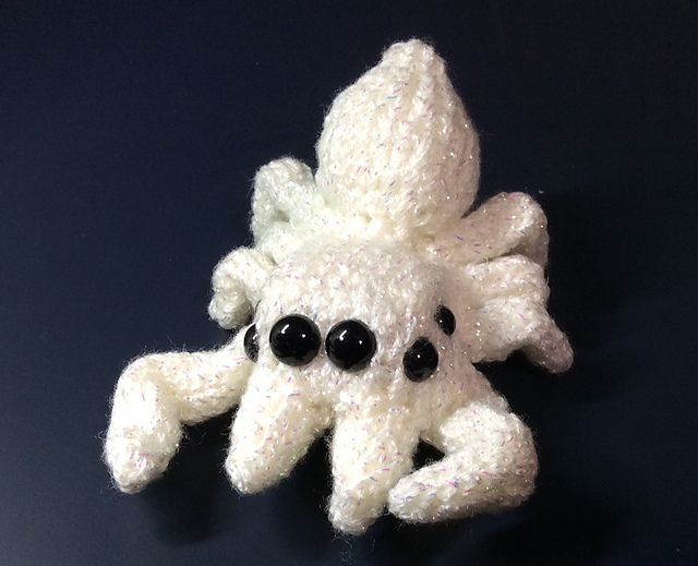 Ravelry: Jumping Spider pattern by Rosemarie Montefusco