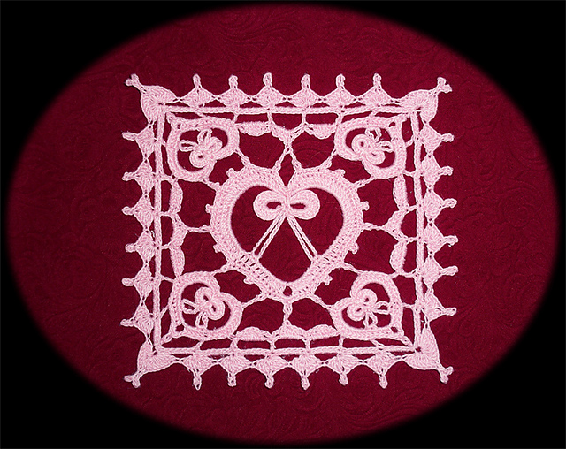 Ravelry: #77 Heart Doily pattern by Eiko Kitao (北尾恵以子)