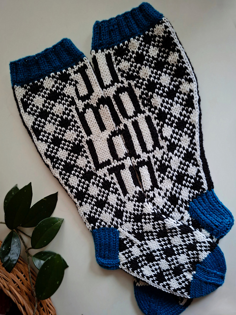 Ravelry: Jumalauta sukat pattern by Knitting with Rosettalydia