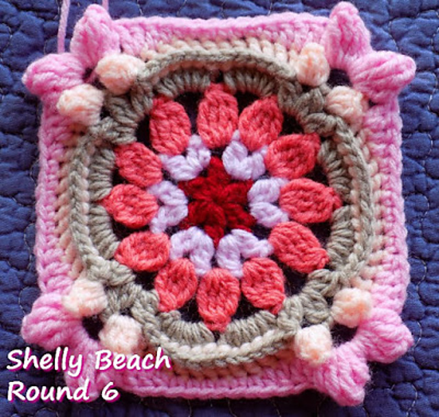 Ravelry: Shelly Beach Square pattern by zelna olivier