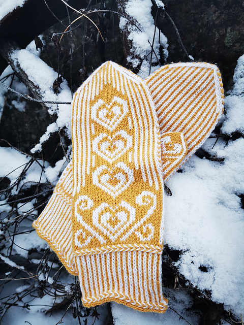 Ravelry: Dala Kurbits pattern by Rospiggen Stickar