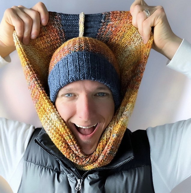 Ravelry: If It Makes You Happy Cowl pattern by Ross Taylor