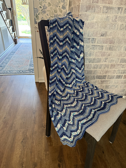 Ravelry: Baby Blossom Carseat Blanket pattern by Ruthie Thompson