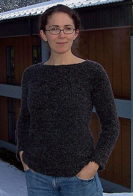Ravelry: Comfy Raglan Sweater pattern by Jenny Dolan