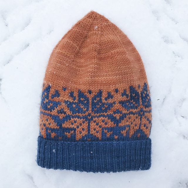Ravelry: Winter Stars Hat pattern by Runningyarn