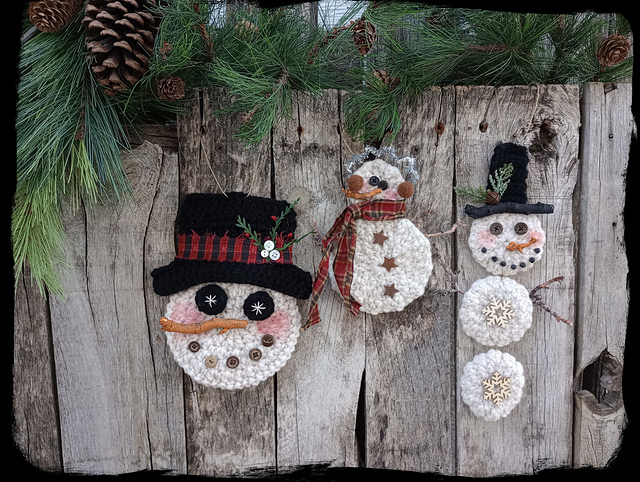 Ravelry: Rustic Snowman Ornaments pattern by Country Life in Crochet