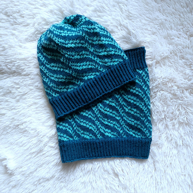 Ravelry: Winter waves pattern by Ruta Sab.