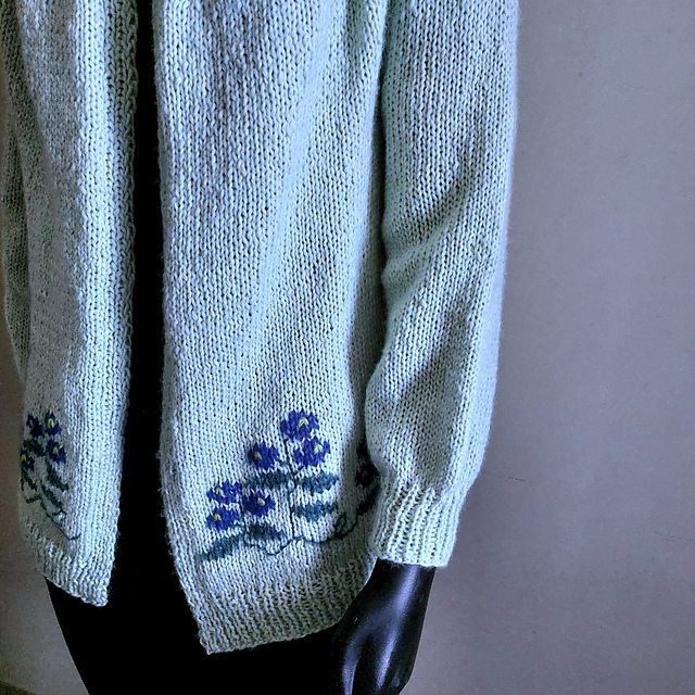 Ravelry: Spring cardi pattern by Ruta Sab.