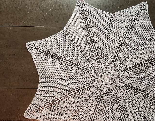 Ravelry: Quasar pattern by Rebecca Wicenzcik