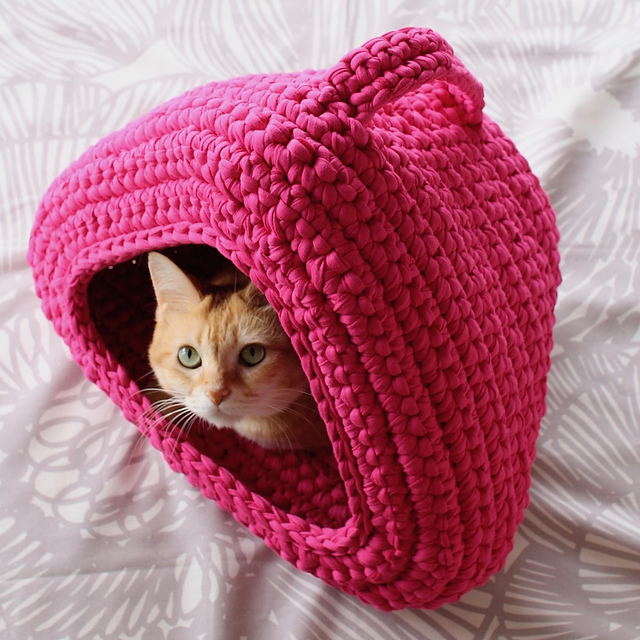 Ravelry: Tetra cat house pattern by shizukudo