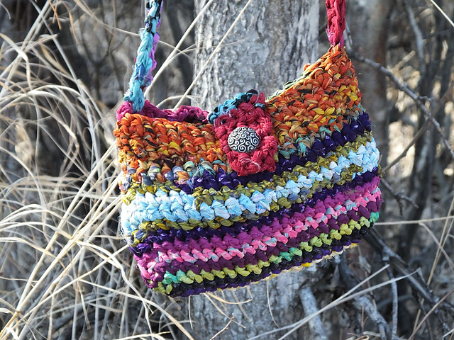 Ravelry: Chiffon Ribbon Purse pattern by Shala