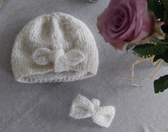 Ravelry: Viola lue Chunkystyle pattern by Sarah L.