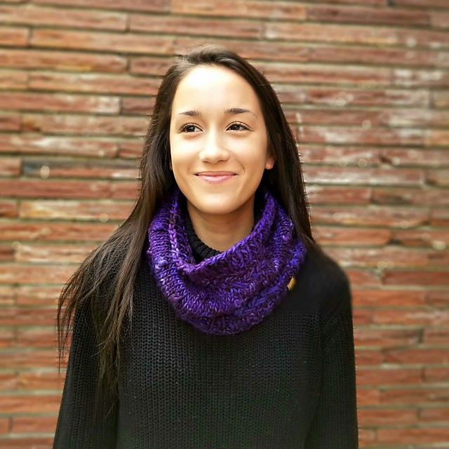 Ravelry: Braids and Berries Cowl pattern by Black Crow Knits