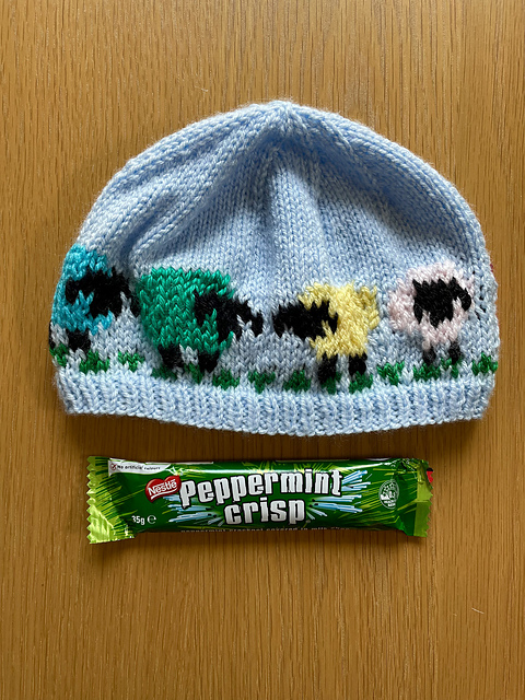 Ravelry: SUSIESPARKES's Colourful Sheep beanie - Intarsia