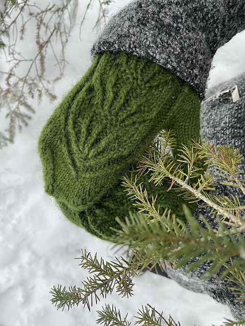 Ravelry: Brin pattern by Heidi Alander
