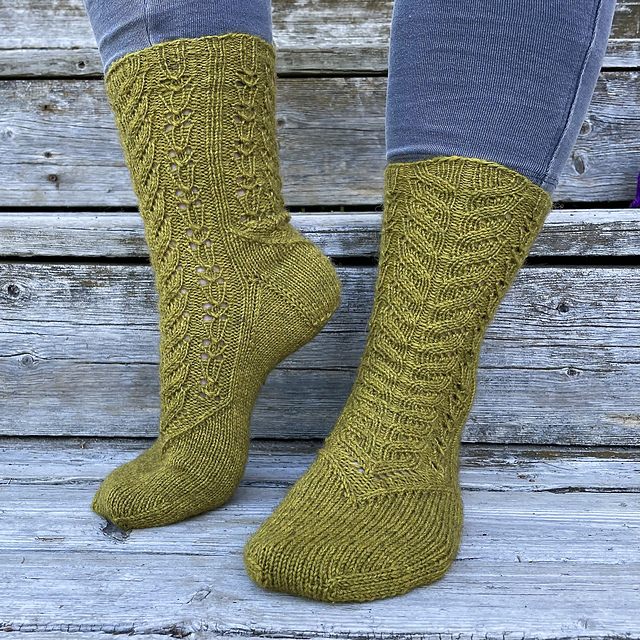 Ravelry: Woodsia pattern by Heidi Alander