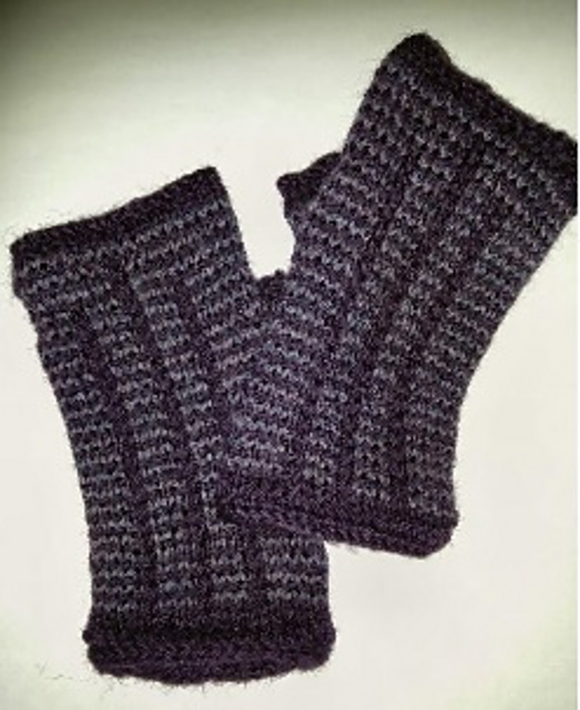 Ravelry: Driving Gloves pattern by Cheryl Ryder