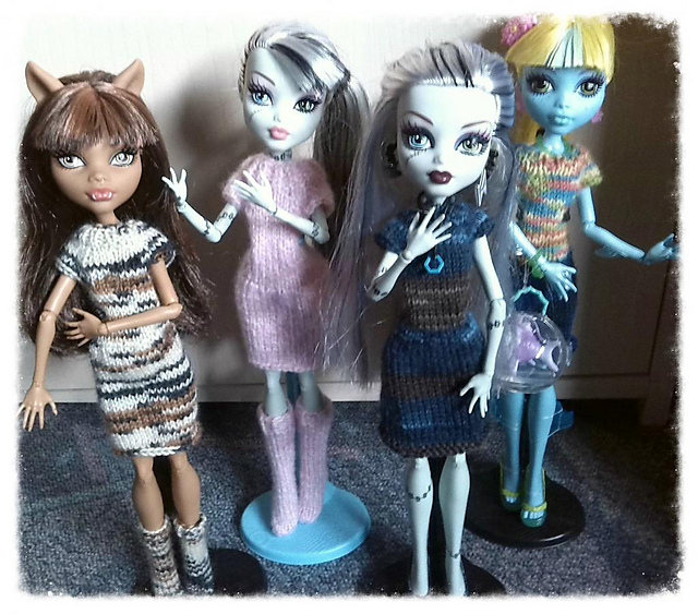 Ravelry: Basic Short-Sleeved Dress for Monster High pattern by Samira ...