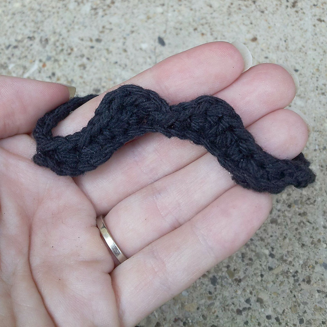 Ravelry: Mustache Bracelet pattern by Samantha Hovar