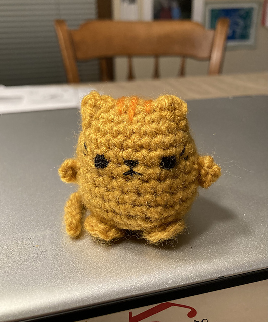 Ravelry: Cat pattern by Lauren Bergstrom