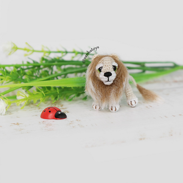 Ravelry: Micro Lion pattern by Oksana Berejshik