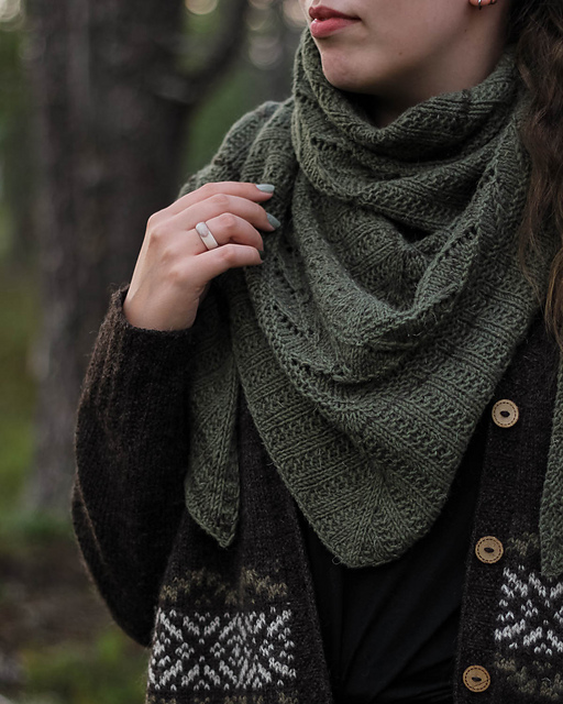 Ravelry: From the Moors pattern by Sanni Pauliina