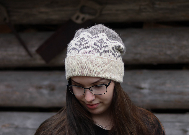 Ravelry: Wintry Eve pattern by Sanni Pauliina