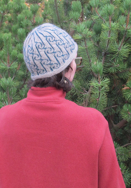 Ravelry: Scroll Hat pattern by Sara Lucas Design