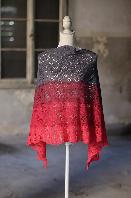 Ravelry: Vampire Hive Shawl pattern by La Cave à Laine