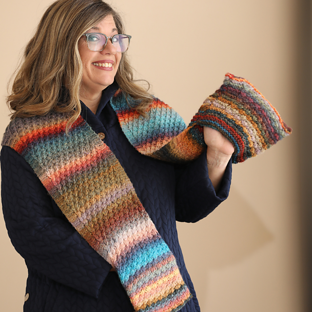 Ravelry: Daisy Mae Pocket Scarf pattern by Jenny Fish