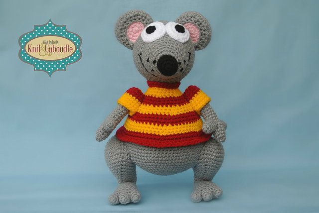 Ravelry: Fabulous Mouse pattern by Sarah Horrocks